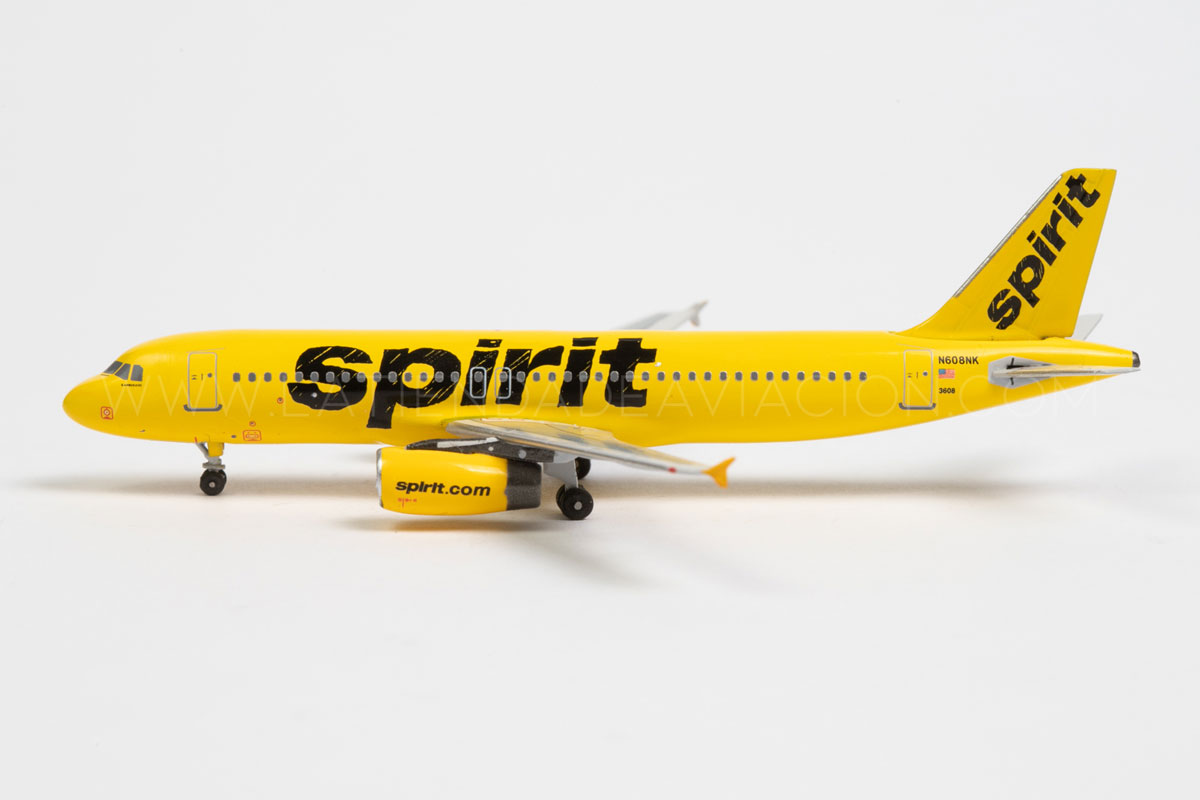 Spirit Airbus A321 N608NK AeroClassics AC411171 Modelo a escala 1:400 ...