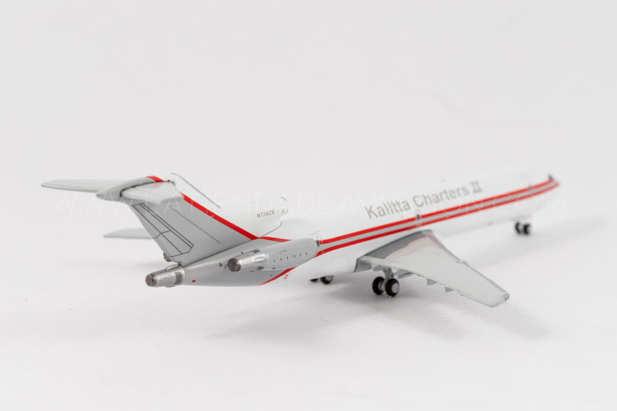 Kalitta Charters II Boeing 727-200 N726CK GeminiJets GJKFS1957 Modelo a ...