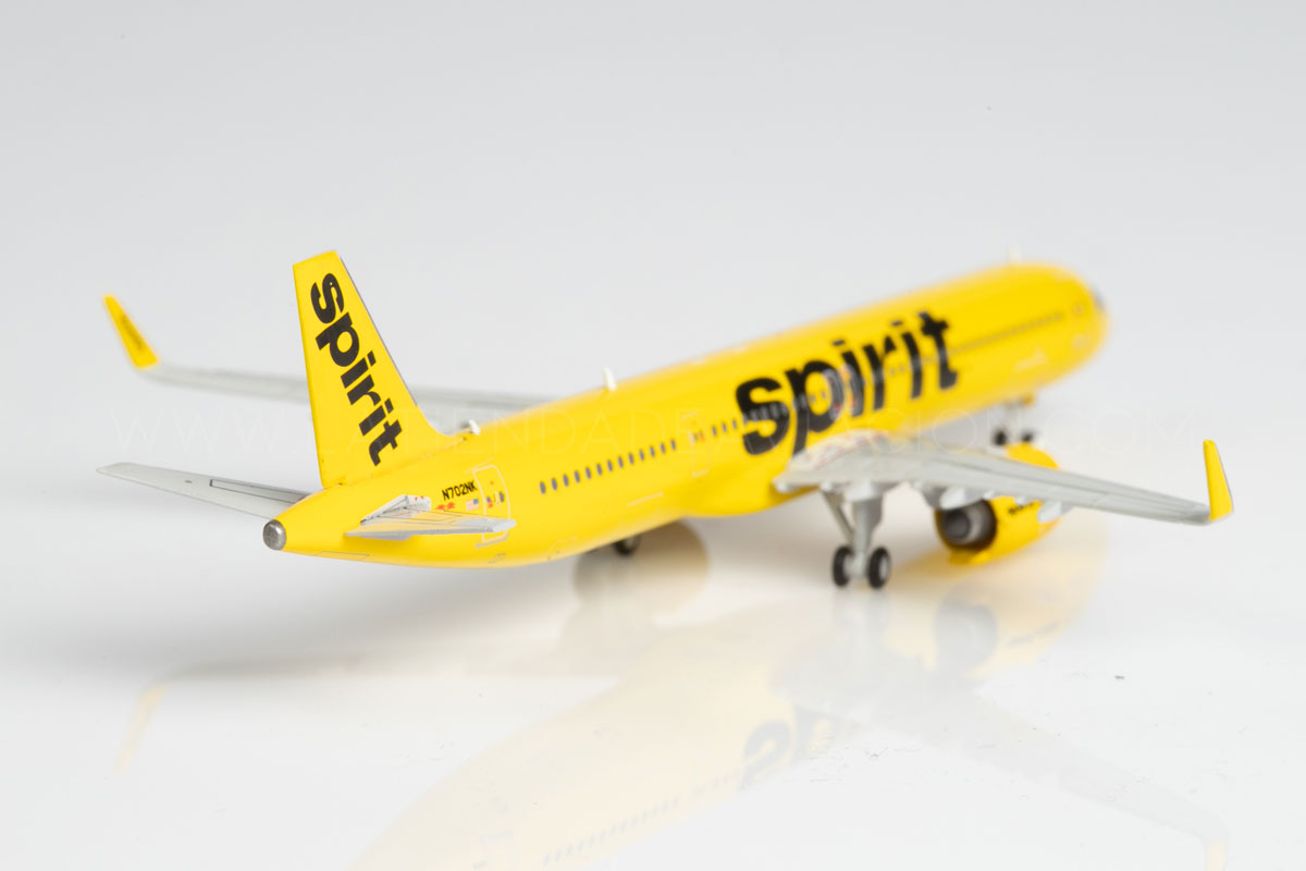 Spirit Airlines Airbus A321neo N702NK GeminiJets GJNKS2224 Modelo a ...