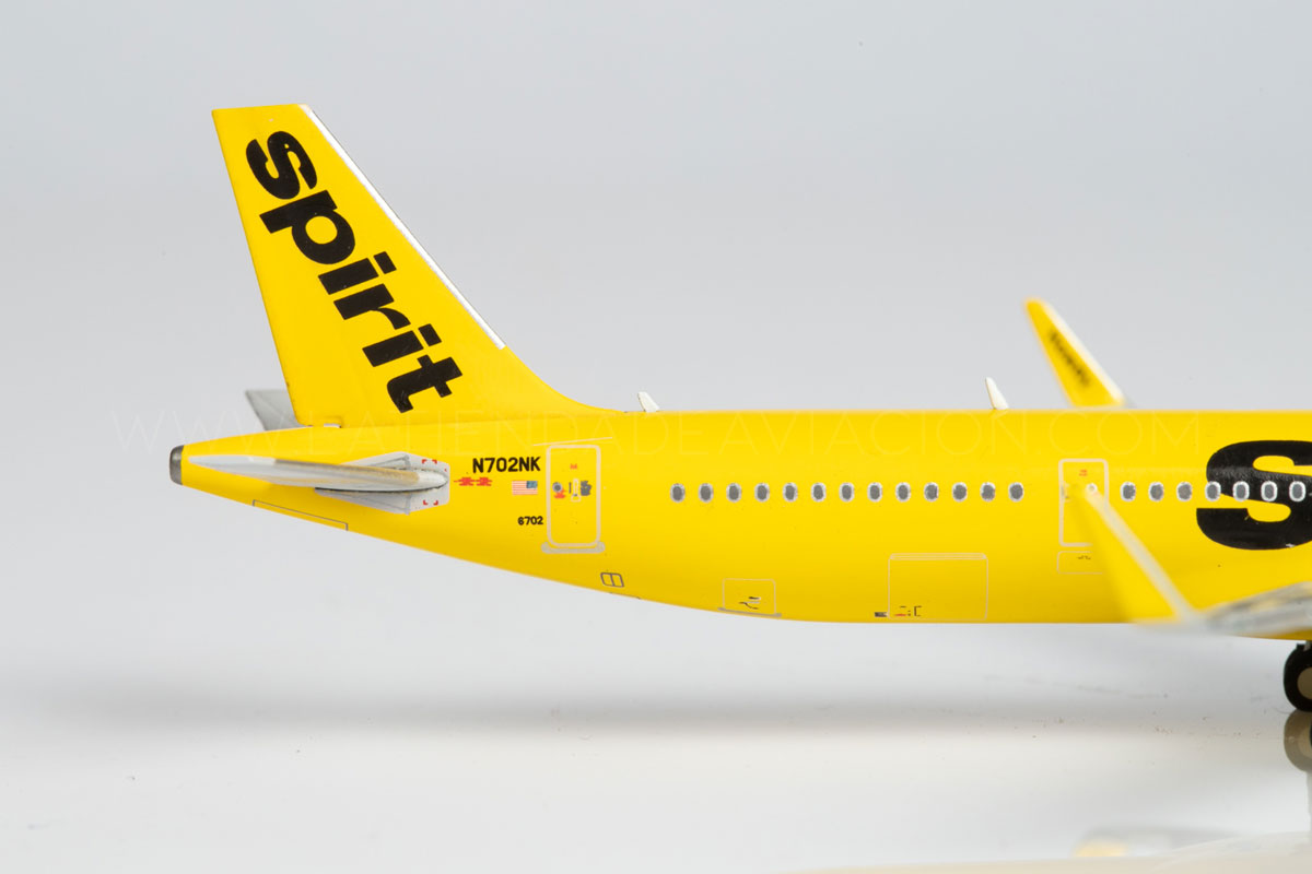 Spirit Airlines Airbus A321neo N702NK GeminiJets GJNKS2224 Modelo a ...