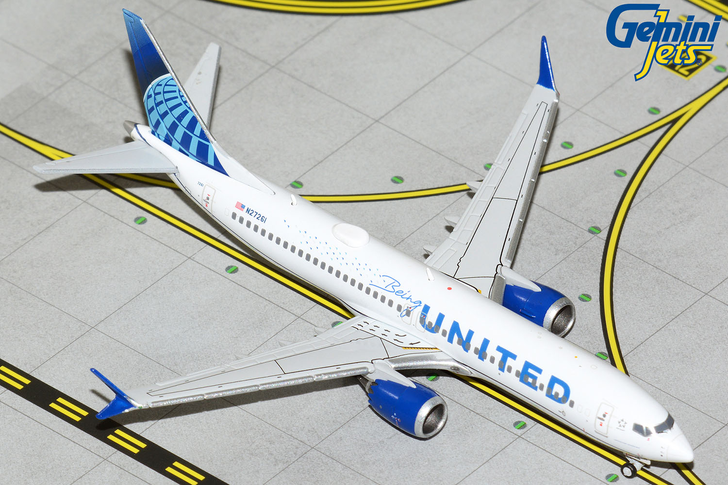 United Airlines Boeing B737 MAX 8 N27261 GeminiJets GJUAL2074 Modelo a ...