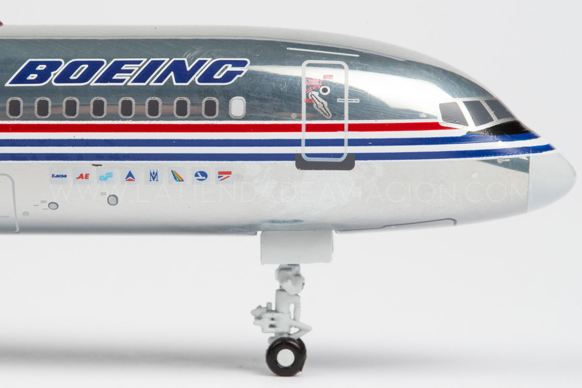 Boeing demo Boeing 757-225 N505EA InFlight200 IF752HOUSE-P Modelo a ...
