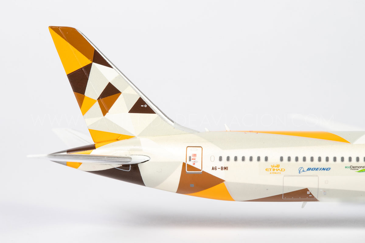 Etihad Boeing 787-10 A6-BMI JC Wings JC4ETD904 Modelo a escala 1:400 - La tienda de aviacion