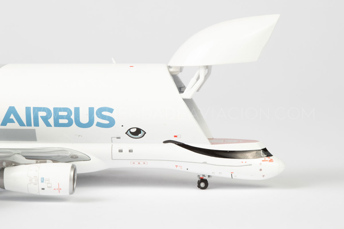 Airbus Transport International Airbus A330-700L BelugaXL F-WBXL JC ...