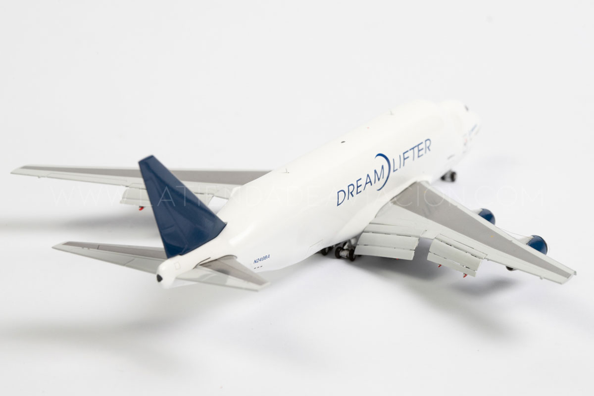 Boeing Company Boeing 747-400(LCF) Dreamlifter - flaps extendidos ...