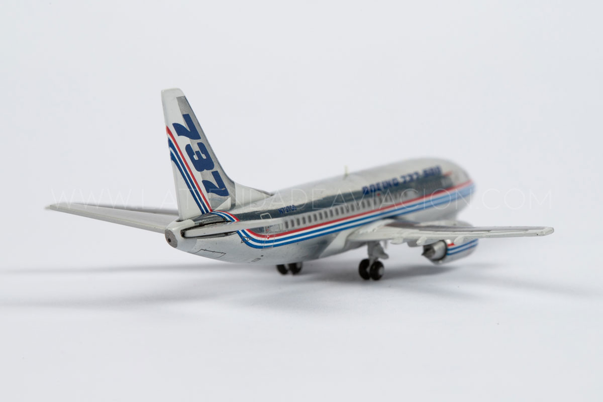 House Color B737-500 Boeing 737-500 N73700 JC Wings LH4BOE184 Modelo a ...