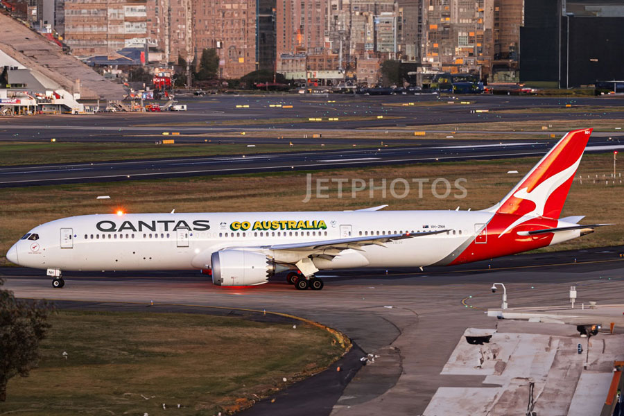Qantas Boeing 787-9 Dreamliner flaps extendidos VH-ZNH JC Wings ...