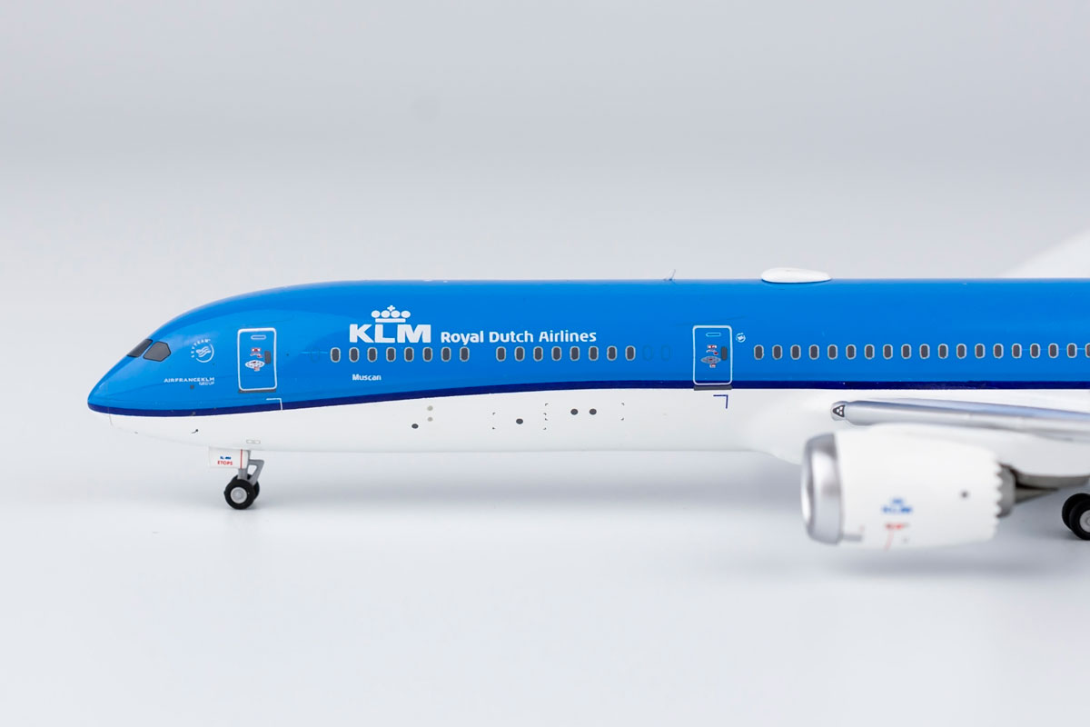 KLM Royal Dutch Airlines Boeing 787-10 Dreamliner PH-BKL NG Models ...