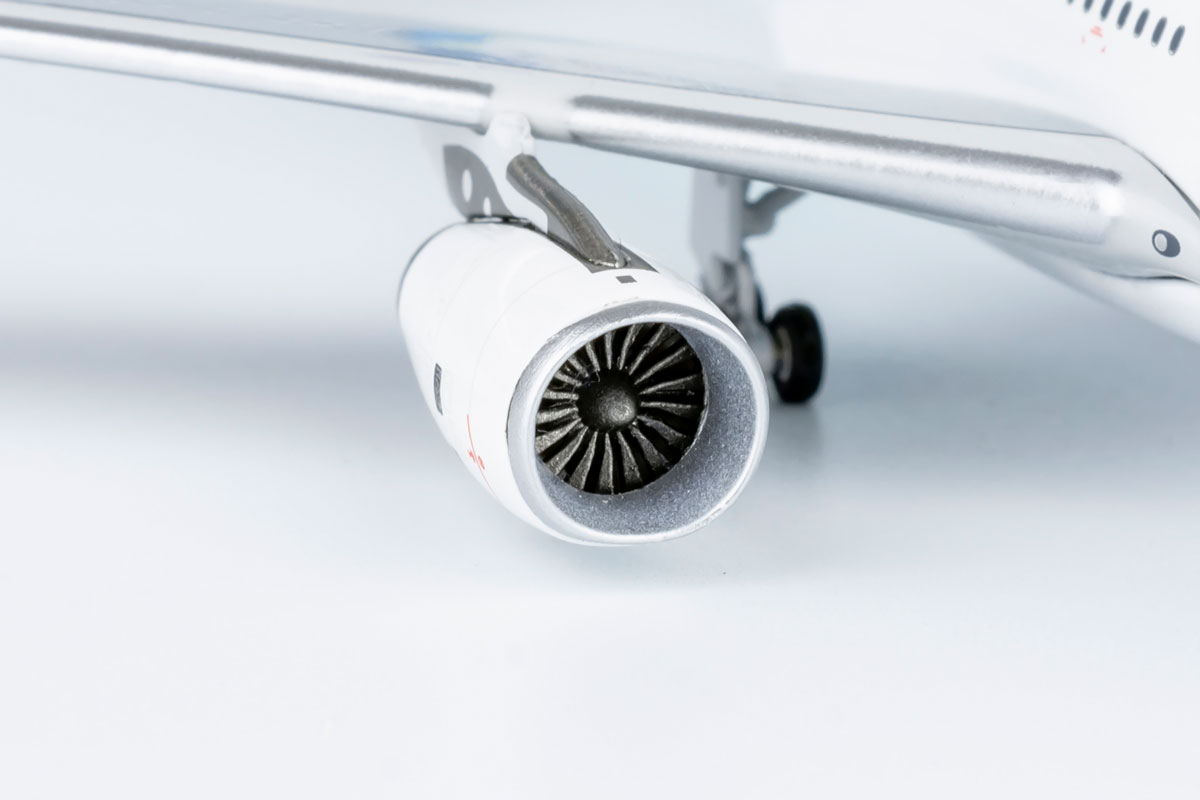 Garuda Indonesia Airbus A330-300 PK-GPU NG Models 62058 Modelo a escala ...