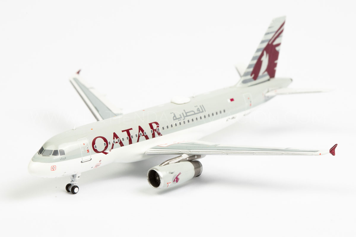 Qatar Aiways Airbus A319 A7-HHJ Panda Models 202241 Modelo a escala 1: ...