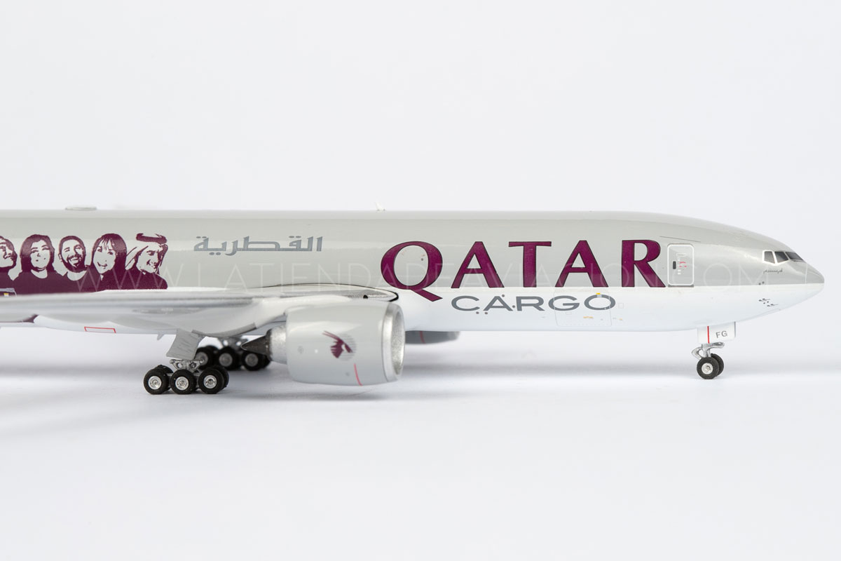 Qatar Airways Cargo Boeing 777-200F A7-BFG Phoenix PH4QTR2319 Modelo a ...